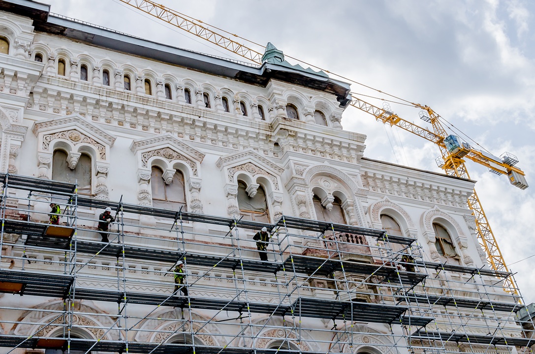 How Masons Provide Natural Stone Restoration and Repair - DelPrete Masonry